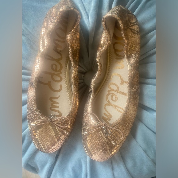 Sam Edelman | Shoes | Sam Edelman Gold Sequin Flats | Poshmark